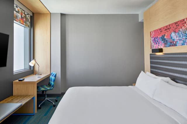 Aloft Miami Aventura, Aventura : -71% during the day - Dayuse.com